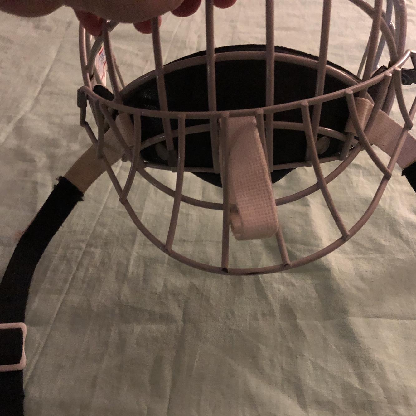 Cooper GL 100 L Wire Cage With Wire Throat Guard Dangler | SidelineSwap