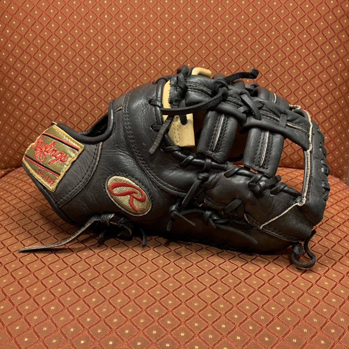Rawlings Gold Glove With Gold Labels | SidelineSwap