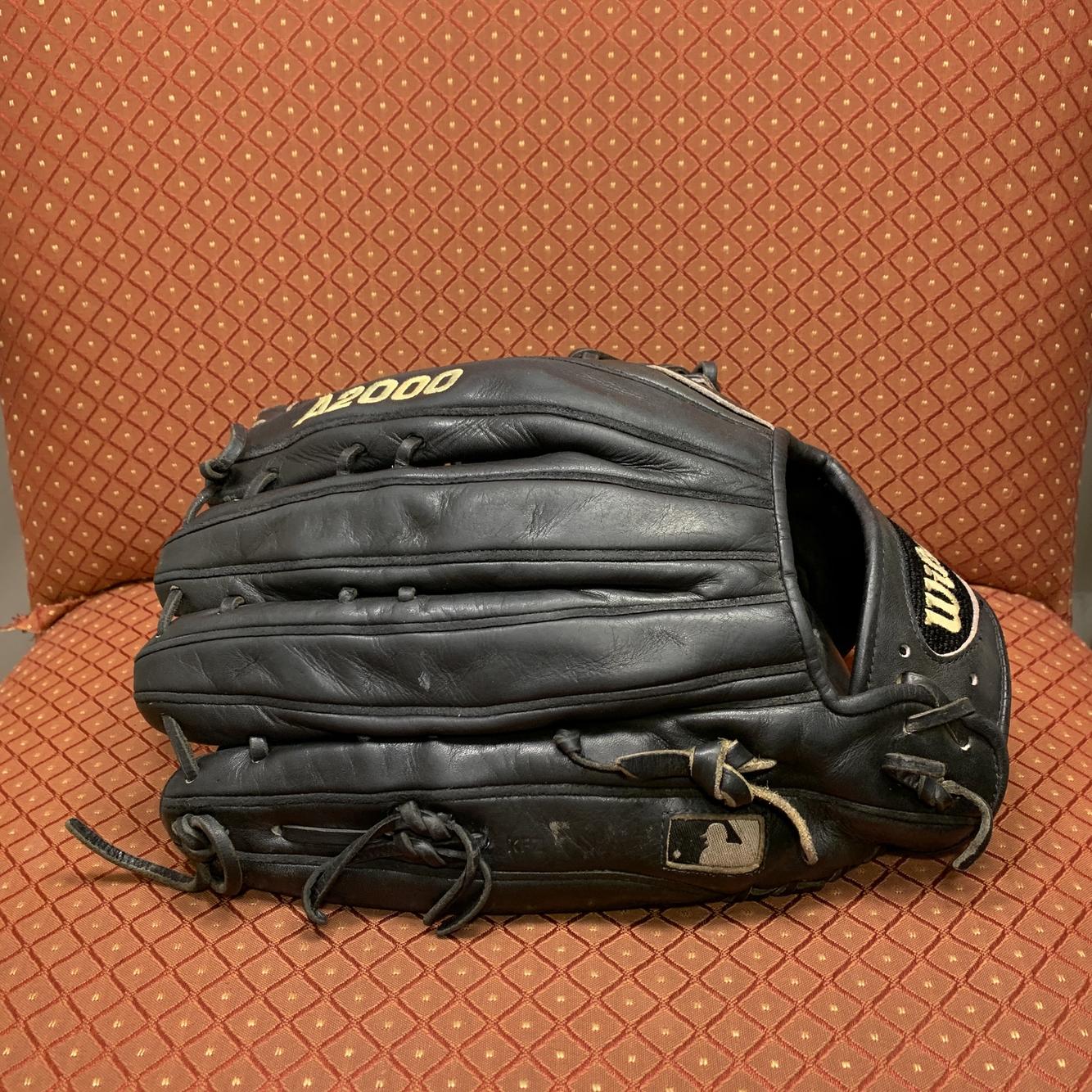 Wilson A2000 Outfield Glove | SidelineSwap