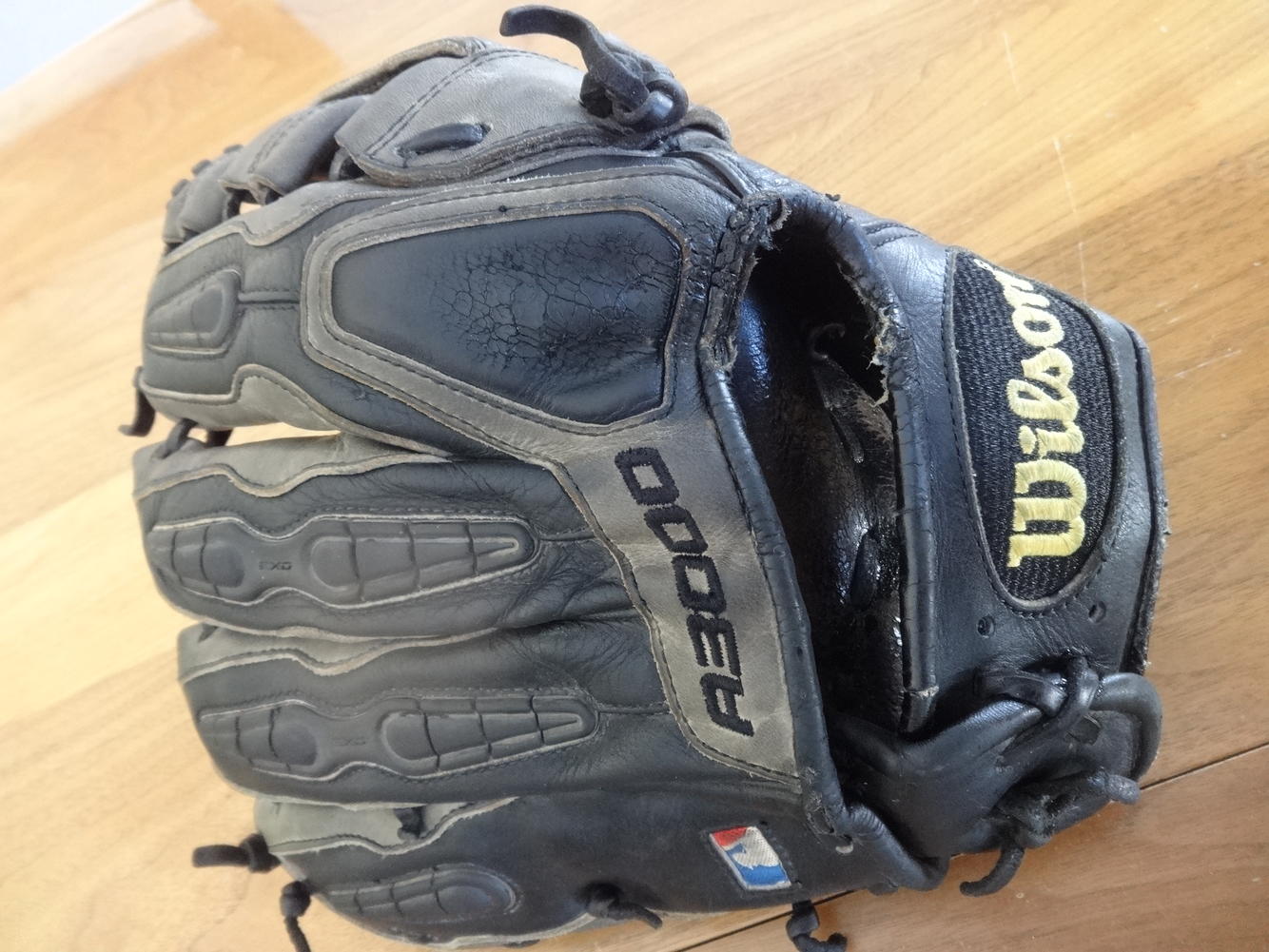 Wilson A3000 EXO 11.75" Baseball Glove | SidelineSwap