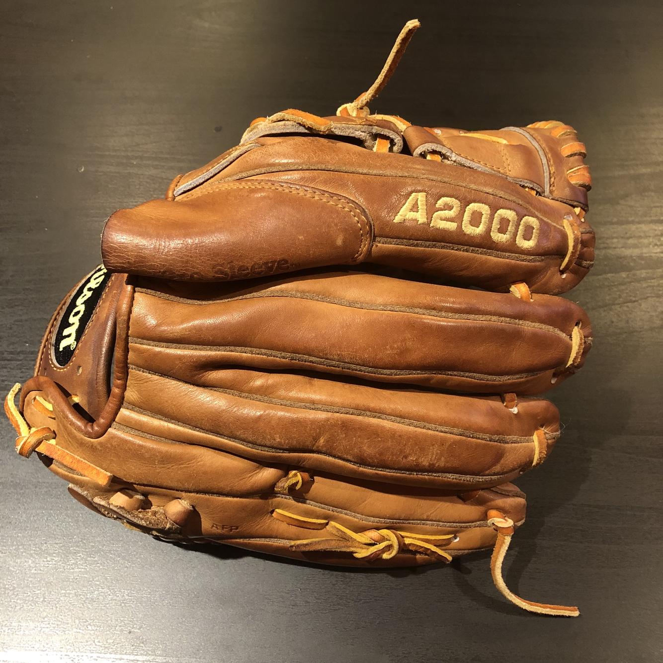 PRO ISSUE Wilson A2000 B2 12” | SidelineSwap