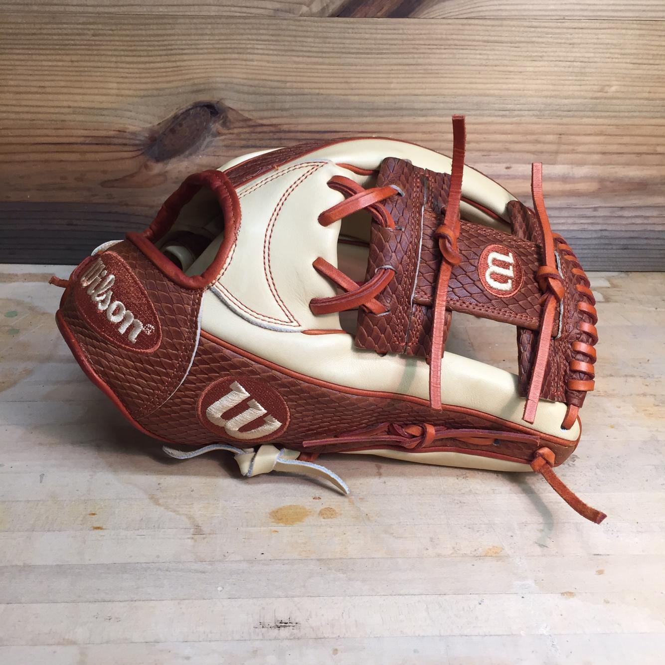 Wilson A2000 1787 11.75" 2019 Premier Classic | SidelineSwap