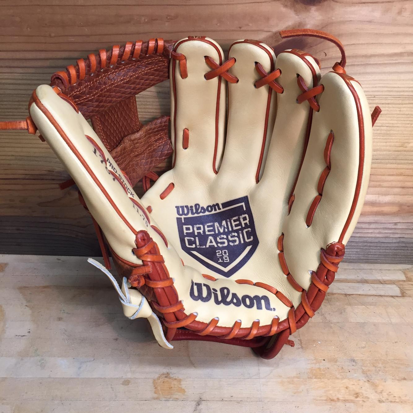 Wilson A2000 1787 11.75" 2019 Premier Classic | SidelineSwap