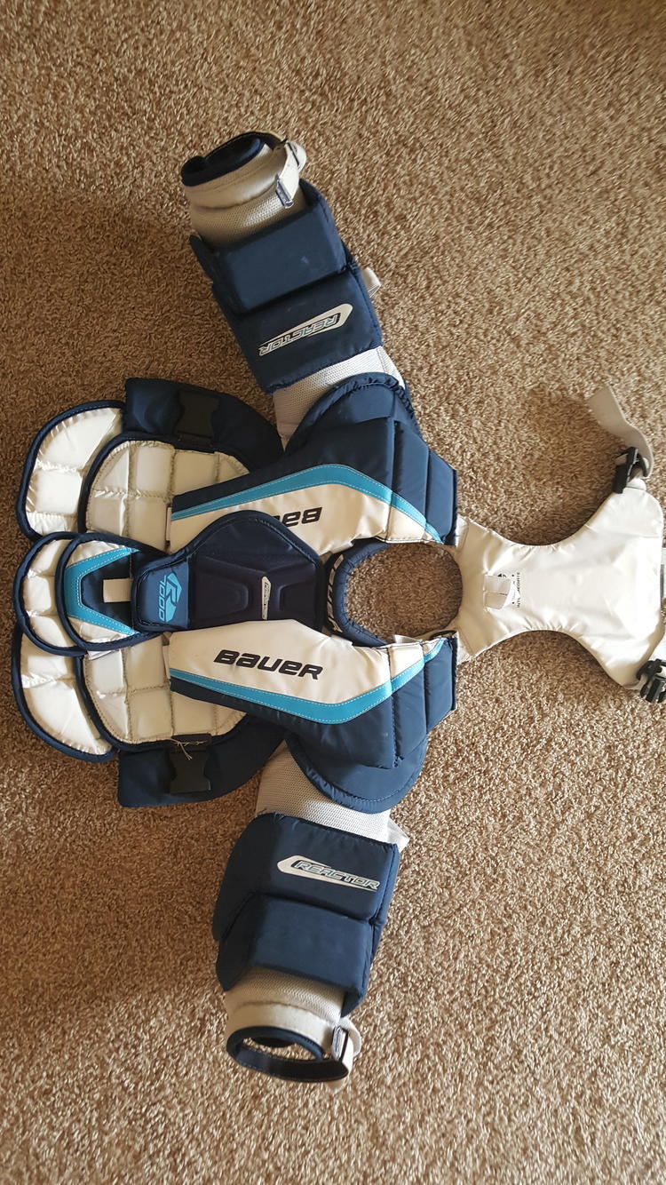 Intermediate Used Small Bauer Reactor 7000 Goalie Chest and Arm ...