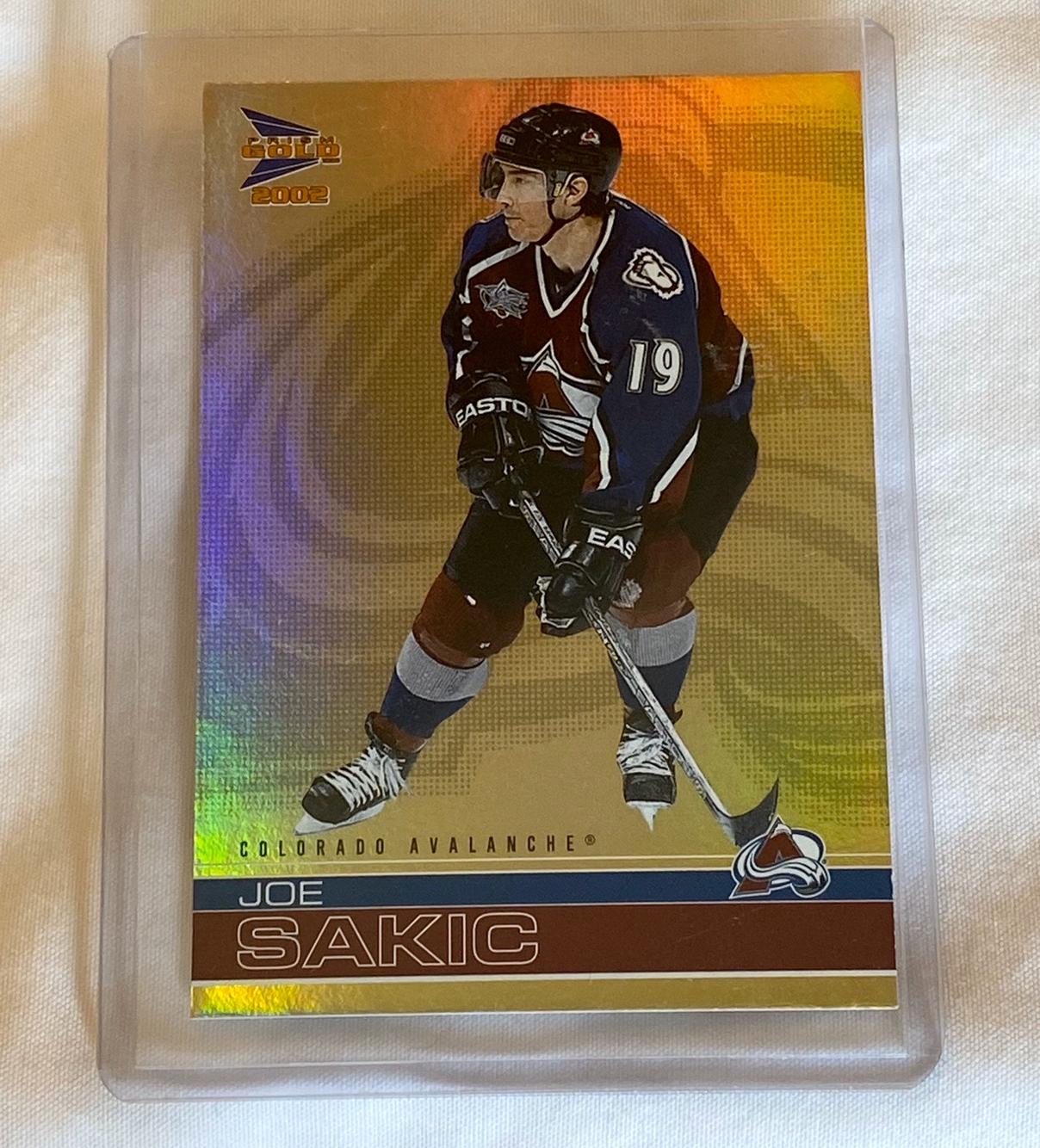 LIKE NEW: 2002 JOE SAKIC HOLOGRAPHIC HOCKEY CARD | SidelineSwap