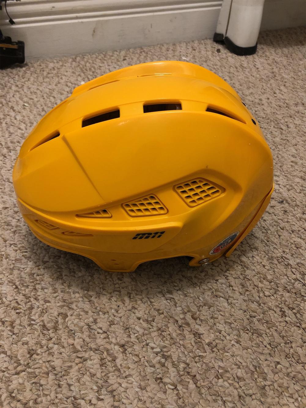 Yellow Used Medium Cascade m11 Helmet | SidelineSwap