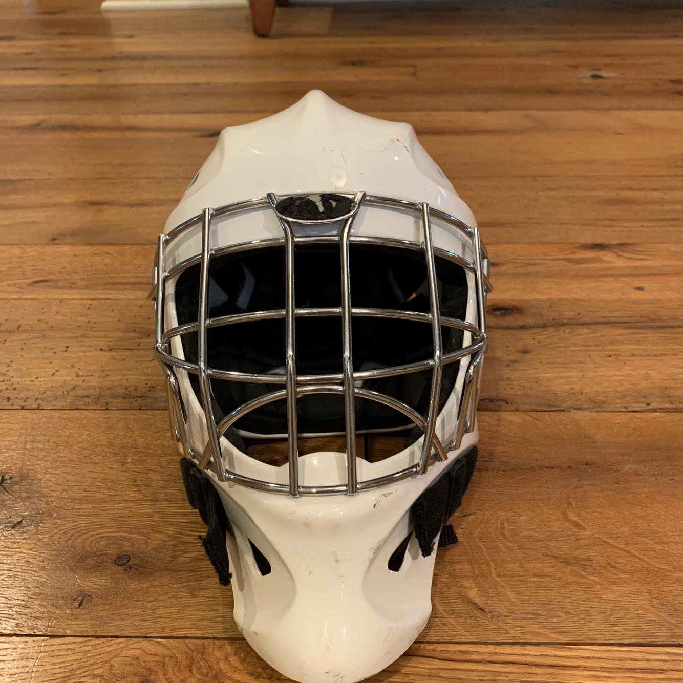 White Used Itech profile 1200 Goalie Mask | SidelineSwap
