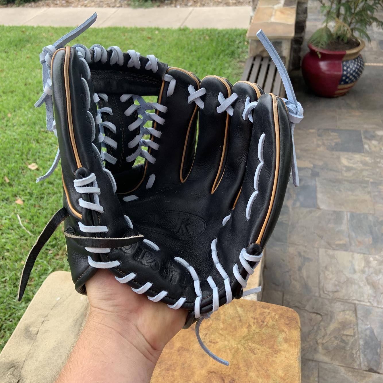 Black Used Pitcher's A2K 12" Baseball Glove | SidelineSwap