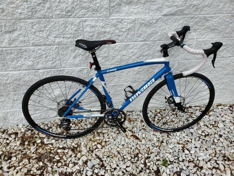 NOVARA STRADA 3D RACING ROAD BIKE W/ DISC BRAKES ~ MEDIUM ~ 2X9 SPEED ...