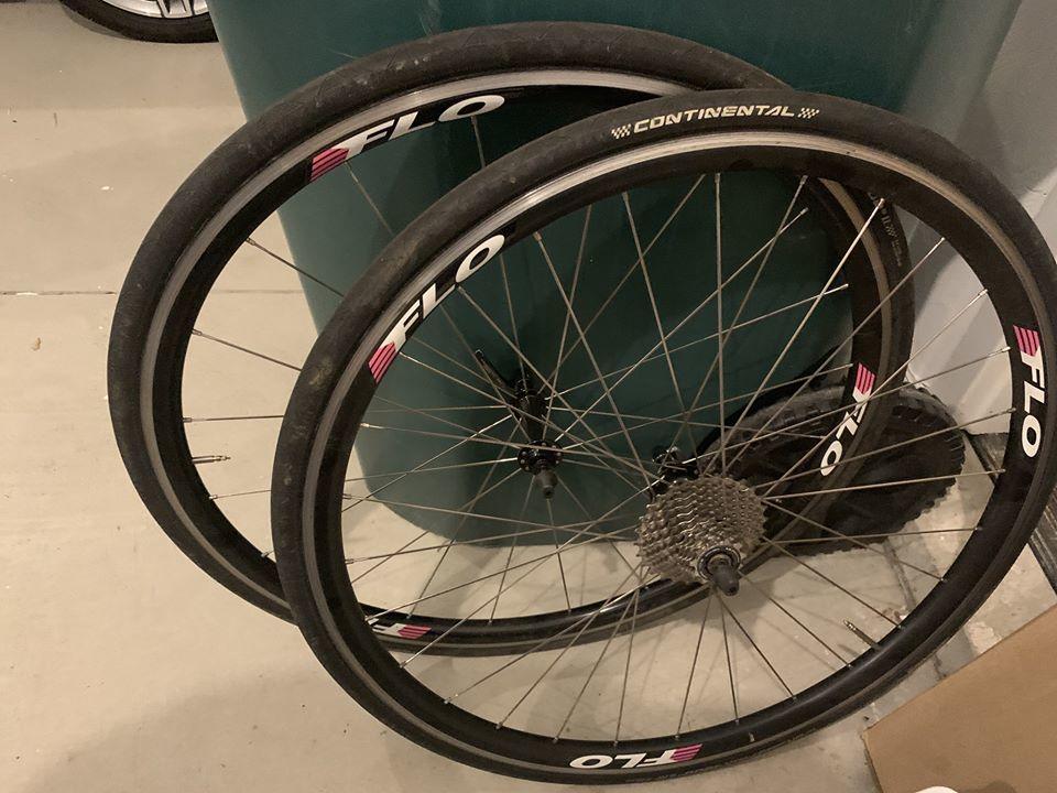 Flo 30 Clincher Alloy Wheels | SidelineSwap