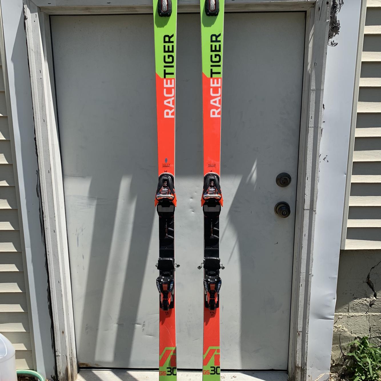 Unisex 2018 Racing Racetiger GS With Bindings Max Din 18 Skis ...