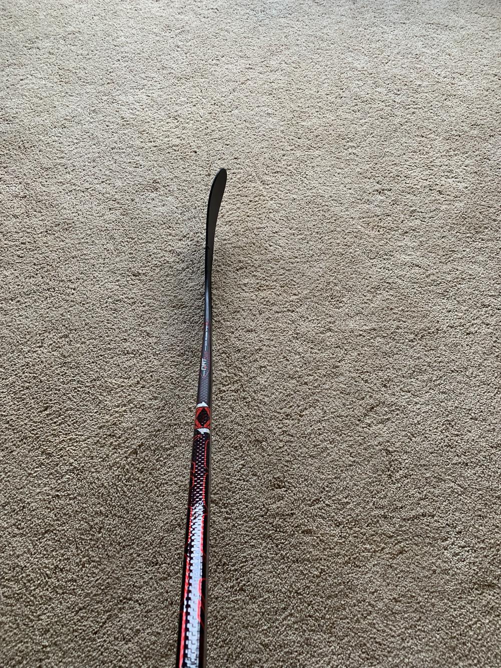 Pro Stock Bauer ADV left handed P28 87 flex cracked blade | SidelineSwap