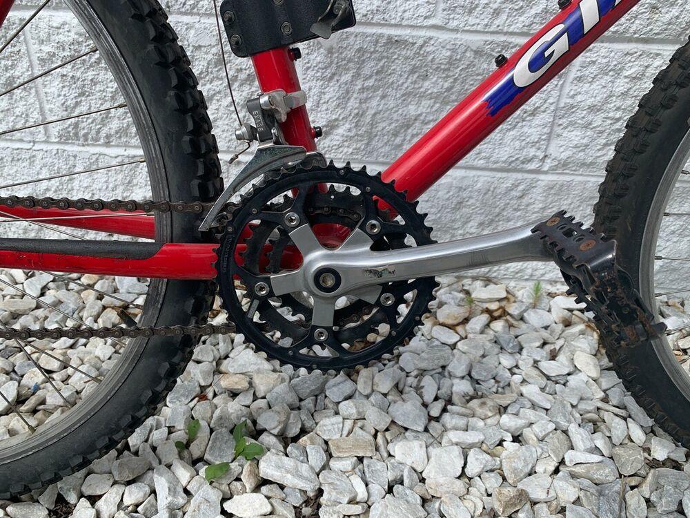 Giant ATX 760 Bike 19 in Frame 21 Speed - Low Miles - Nice!! | SidelineSwap