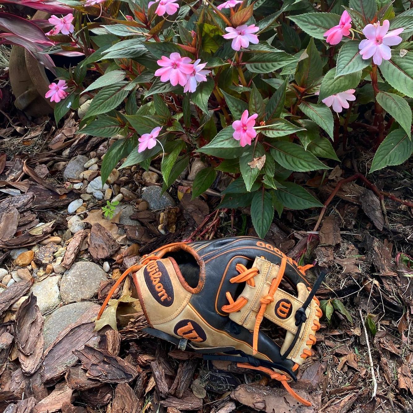 JA27 A2000 1786 Baseball Glove | SidelineSwap