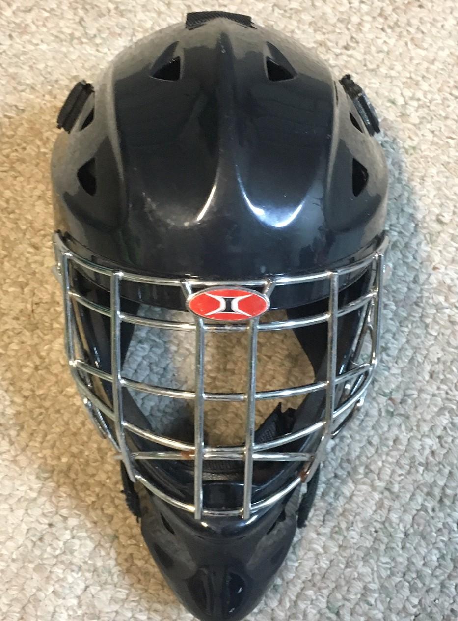 Black Junior Used Itech 1000 Goalie Mask | SidelineSwap