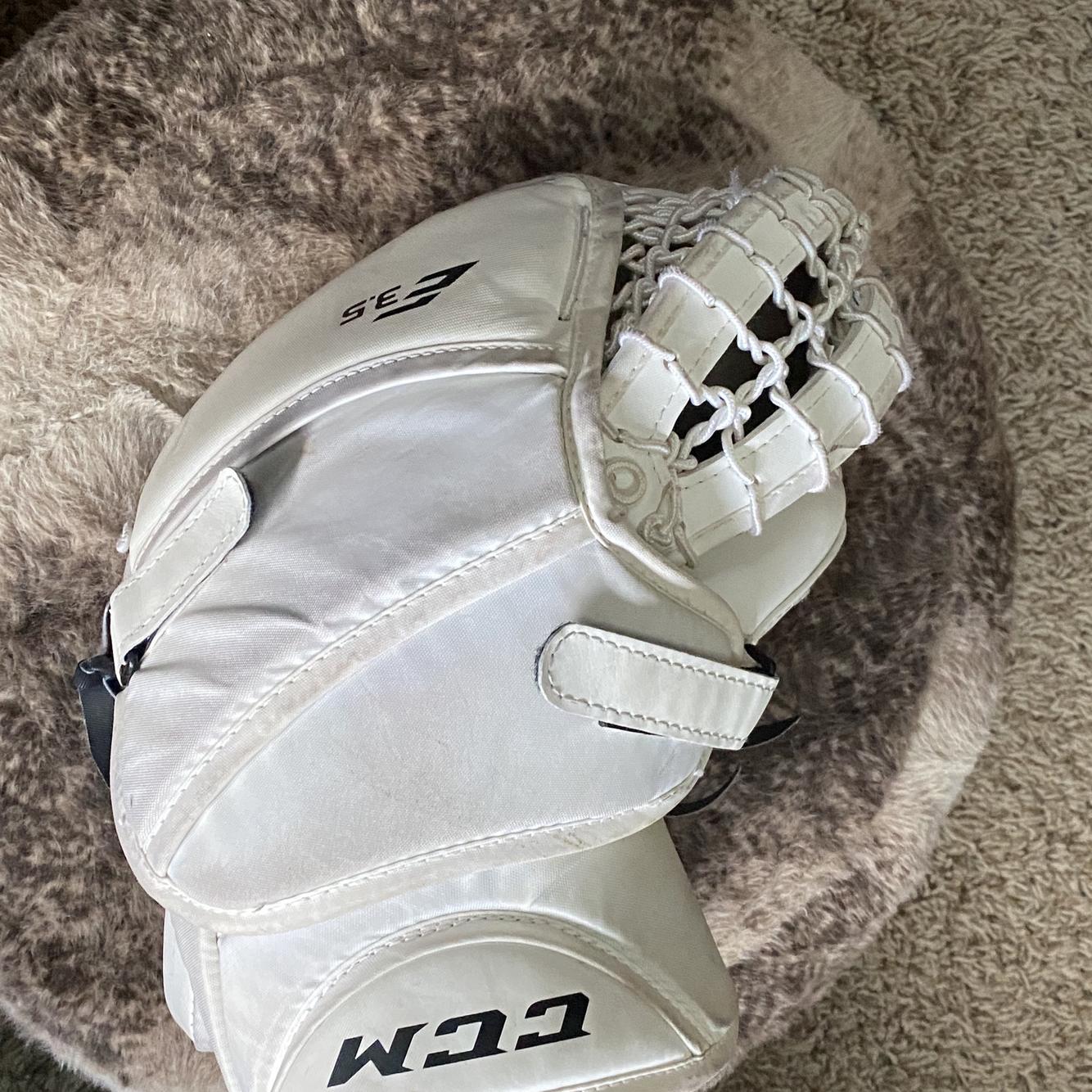 White Used Regular E3.5 | SidelineSwap