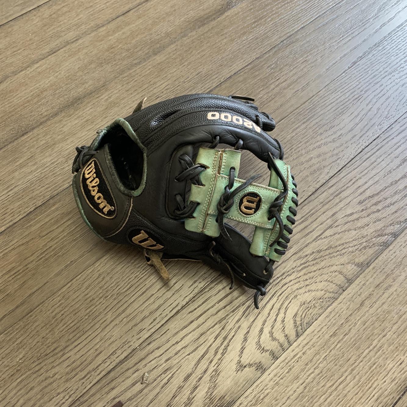 Wilson A2000 RC22 11.5" I Web | SidelineSwap