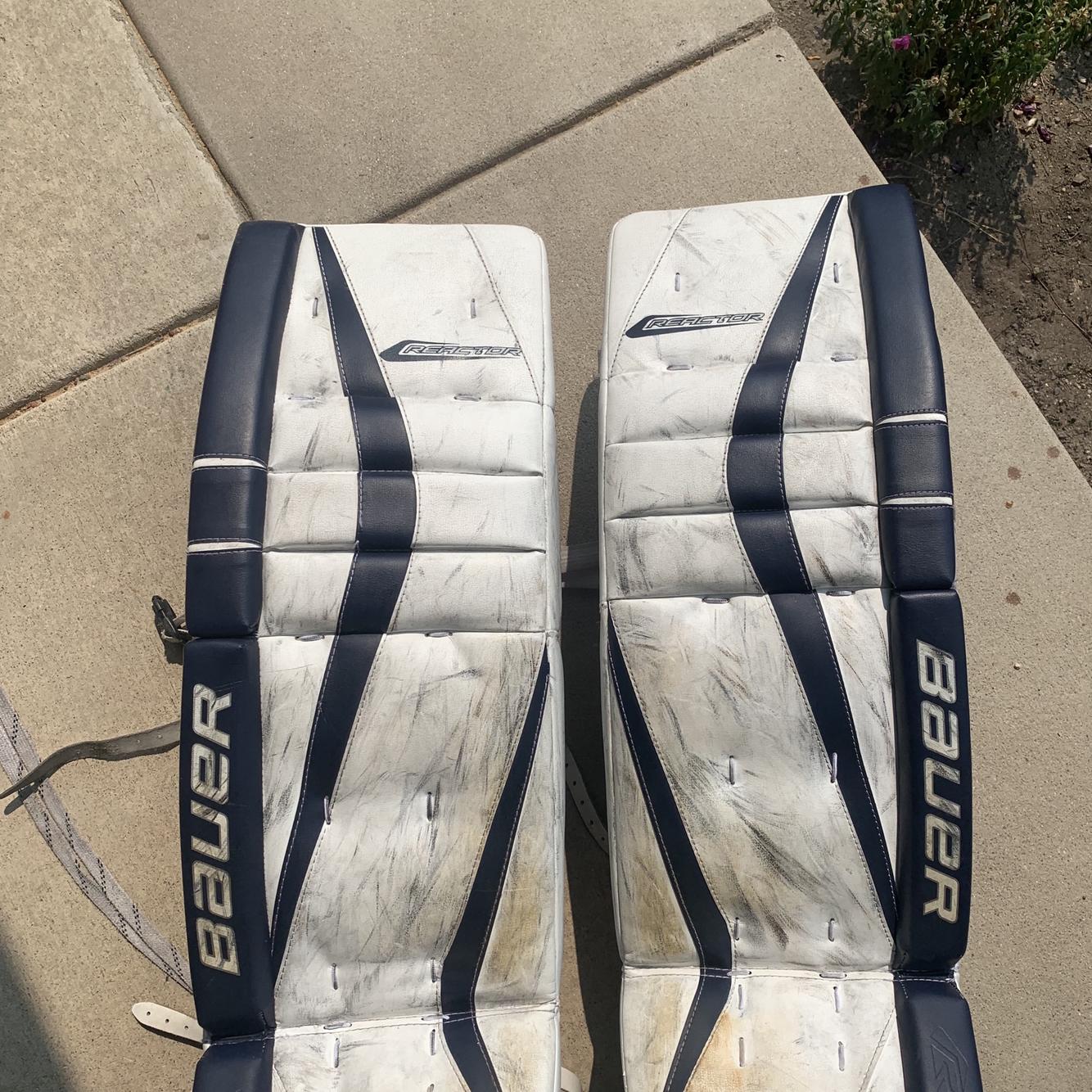 Senior 34" Bauer bauer reactors Goalie Leg Pads | SidelineSwap
