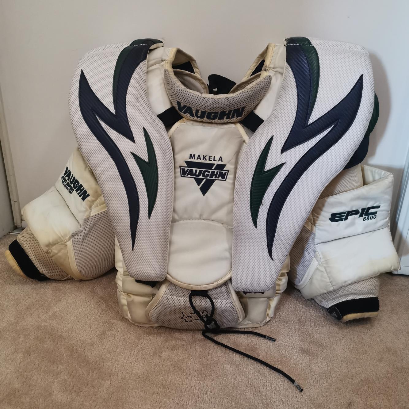 Custom Vaughn Epic 8800 Chest Protector | SidelineSwap
