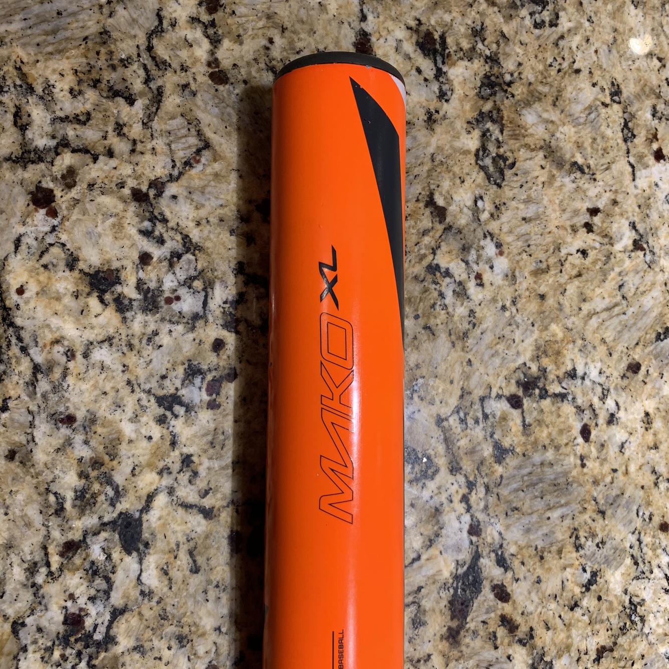 GORGEOUS ORANGE BOMBER!! Easton Mako XL 30/20 (-10) | SidelineSwap