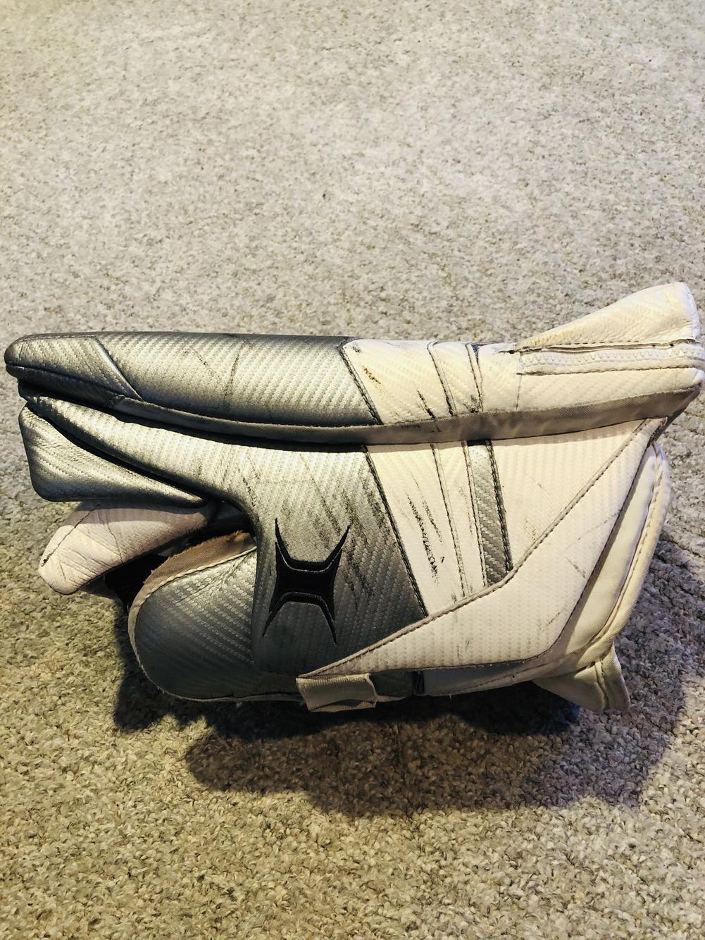 White Used Senior Itech Regular Prodigy Pro | SidelineSwap