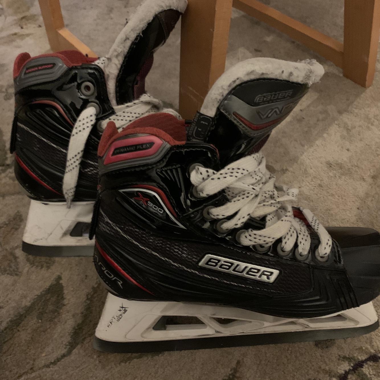 Bauer vapor x900 Skates with extra blades | SidelineSwap