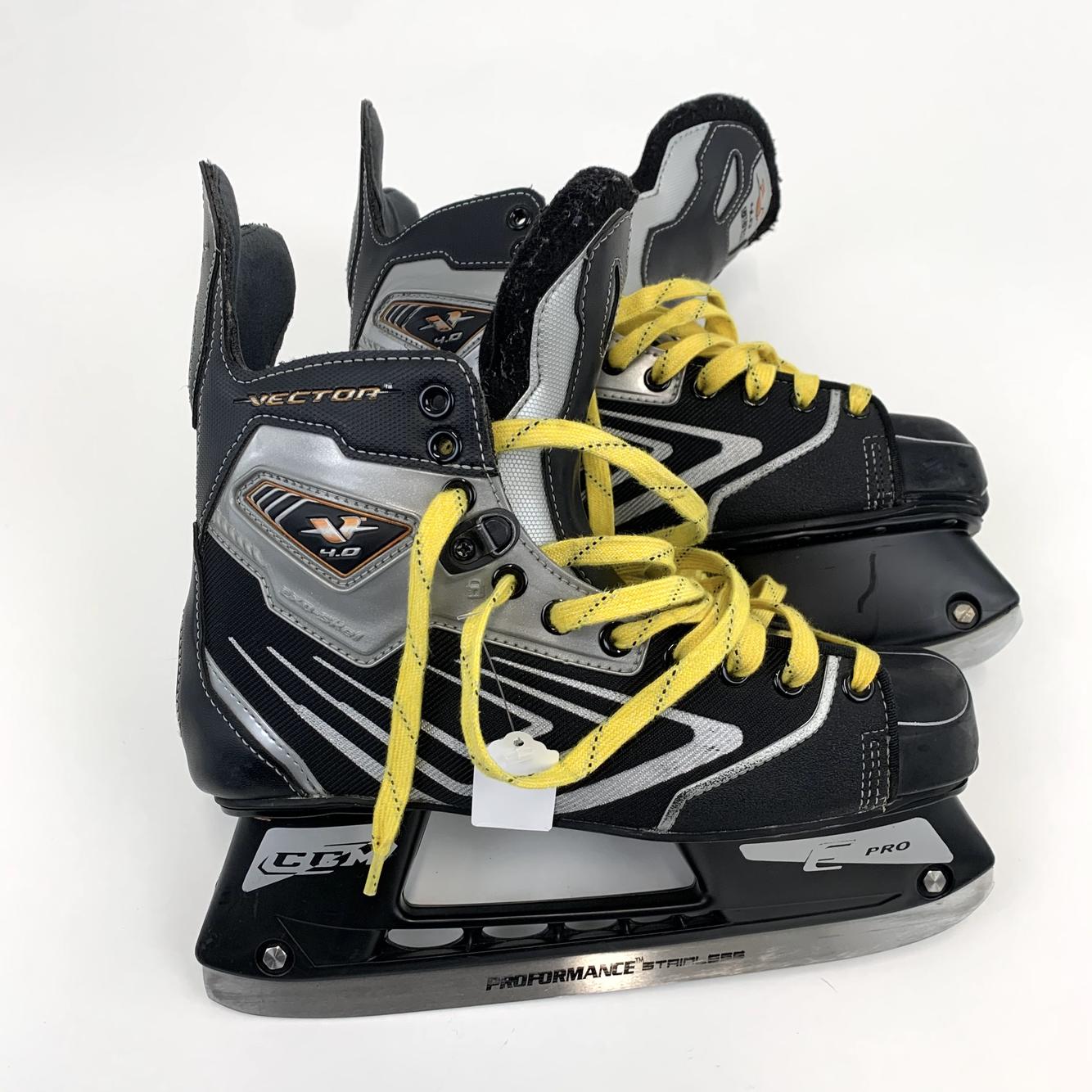 Used | CCM Vector 4.0 Skates | 8.5 D | Great condition | SidelineSwap