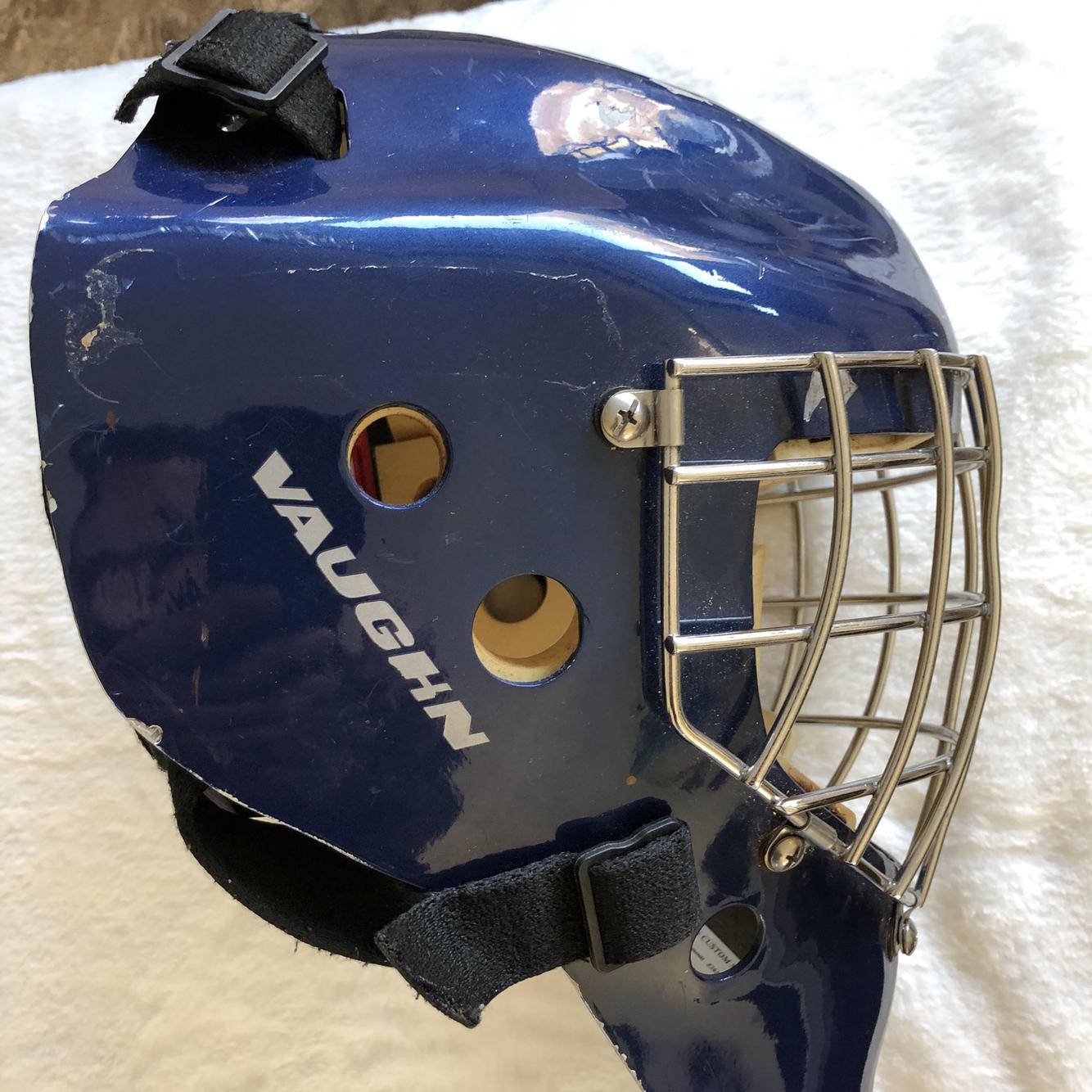 Blue Senior Vaughn VM 8800 Goalie Mask | SidelineSwap