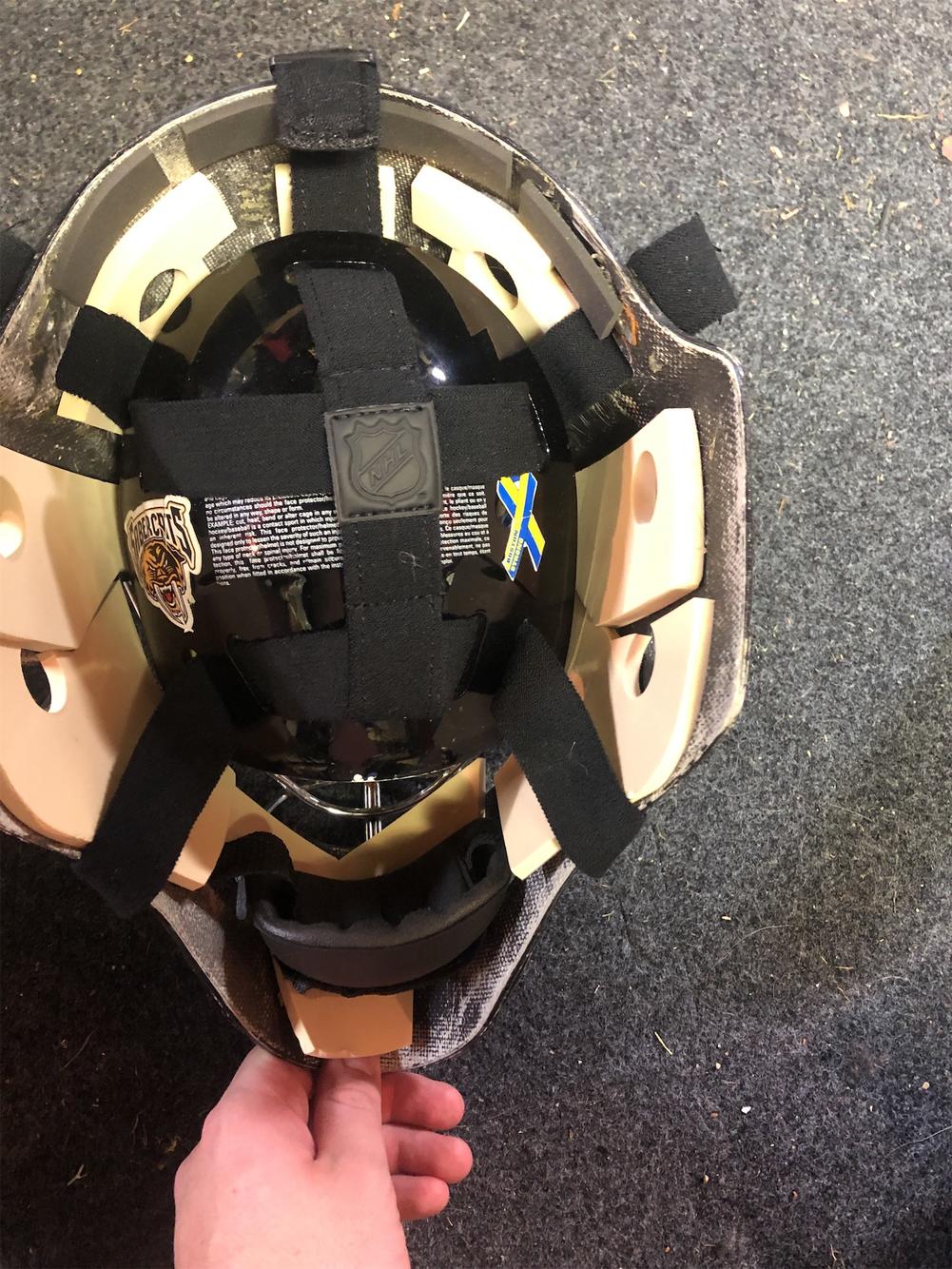 Senior Ollie Goalie Mask | SidelineSwap