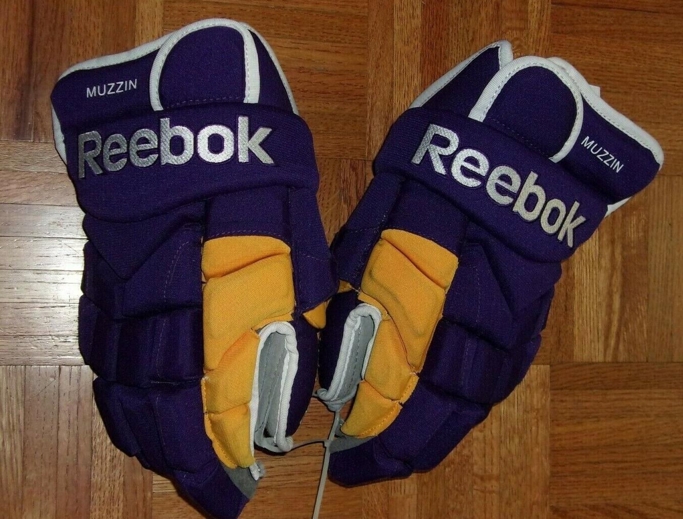 (LA KINGS) Jake Muzzin unused purple+gold Reebok 10K throwback gloves ...
