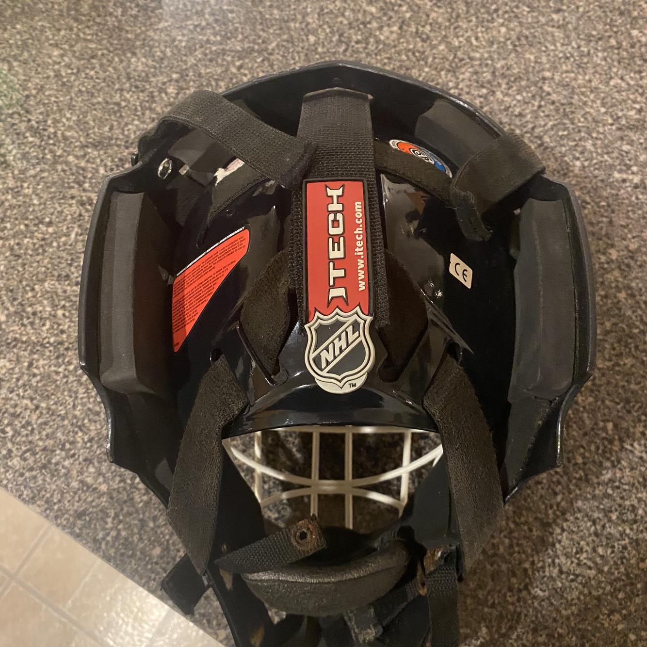 Senior Itech 1400 Goalie Mask | SidelineSwap