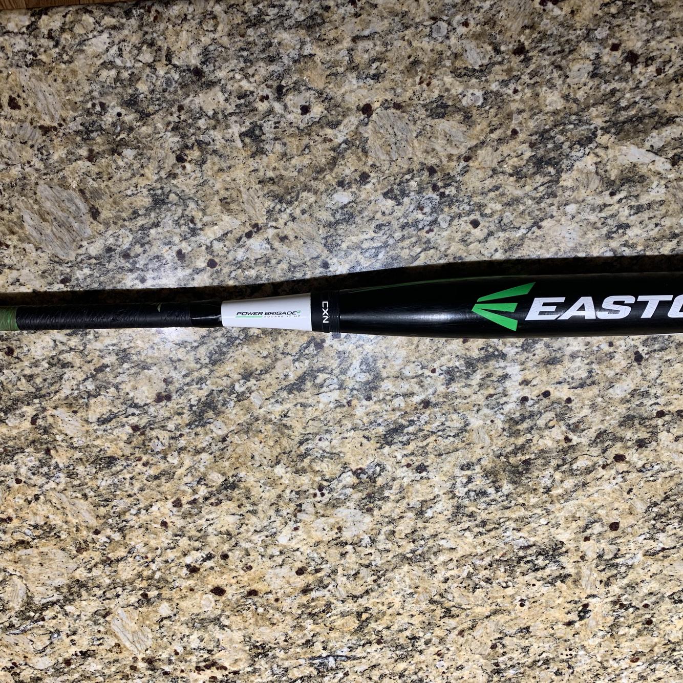 HOT BAT! GREEN MAKO! Easton Mako 30/19 (-11) | SidelineSwap