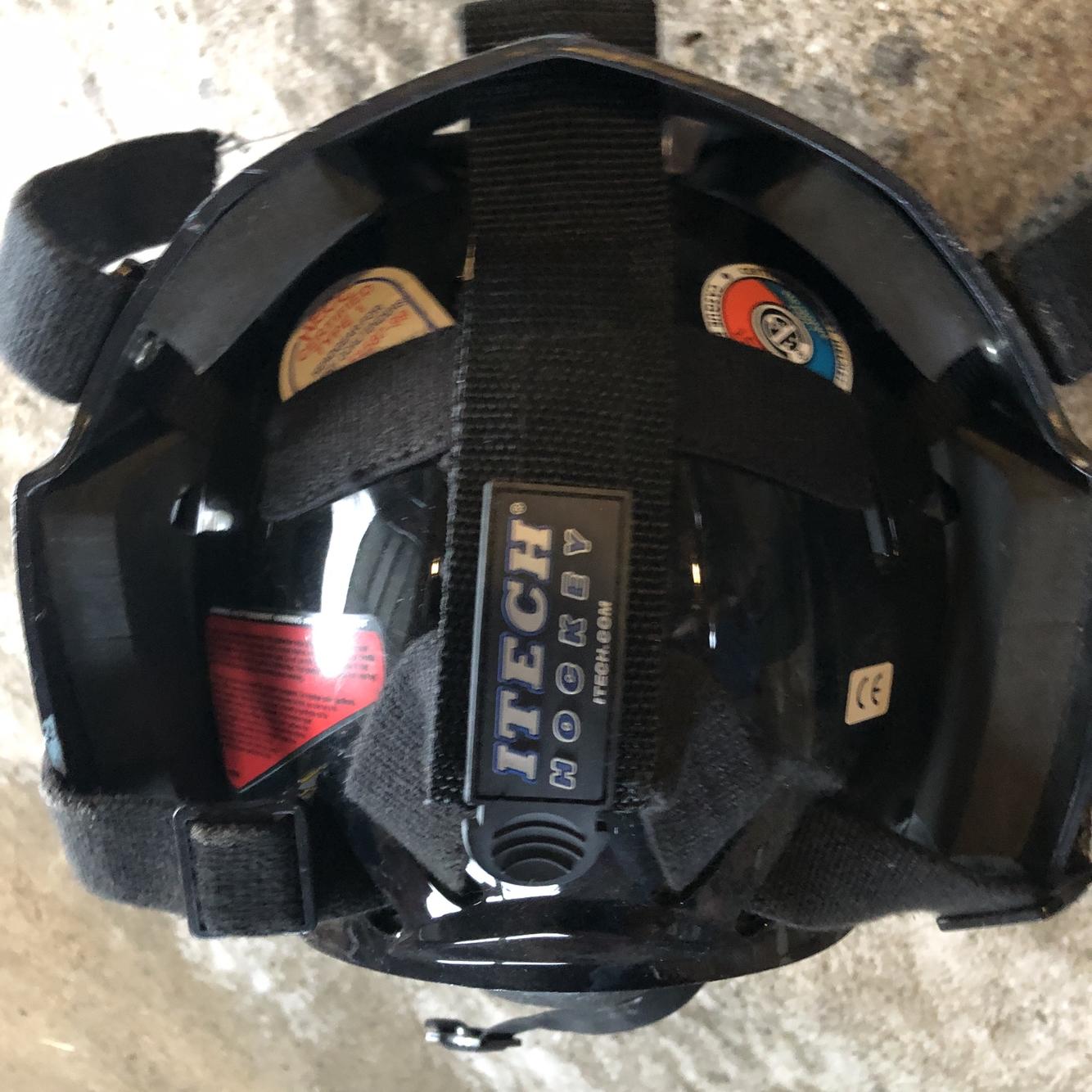 Junior Itech 1200 Goalie Mask | SidelineSwap