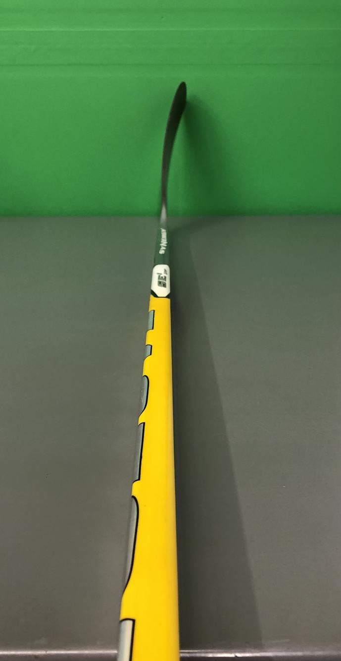 50 Flex Easton SE6 Grip (Left Iginla Curve) | SidelineSwap