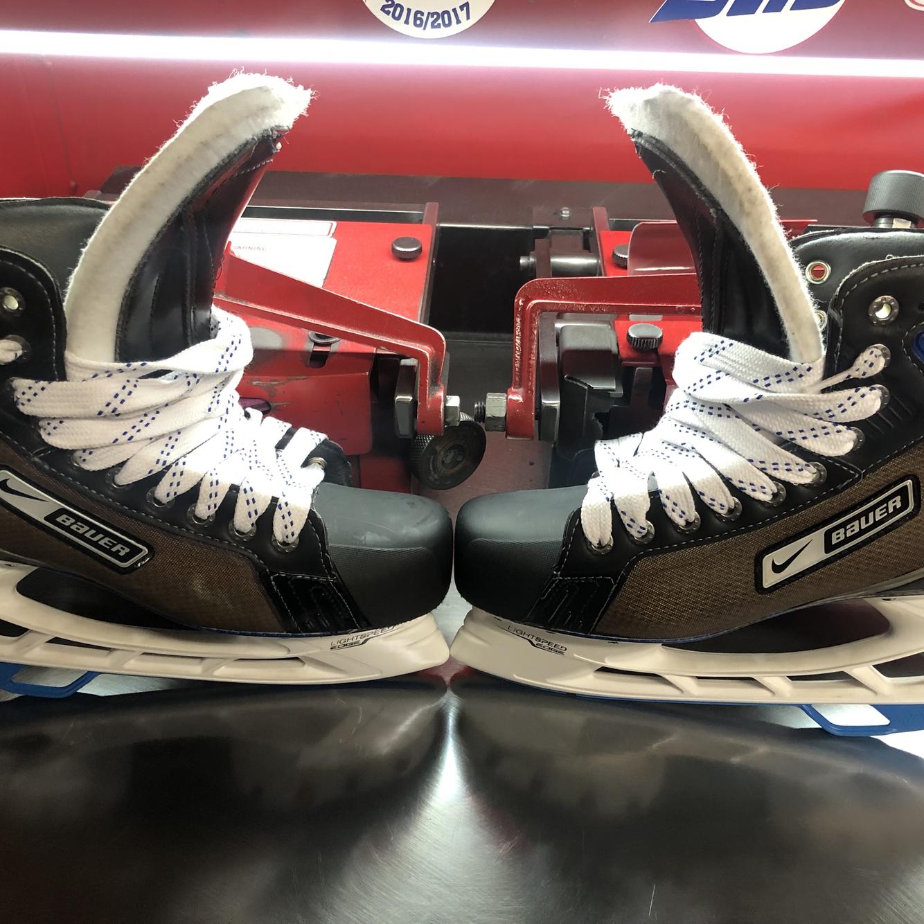 Senior Bauer Supreme One90 Regular Width Pro Stock Size 8.5 Hockey ...