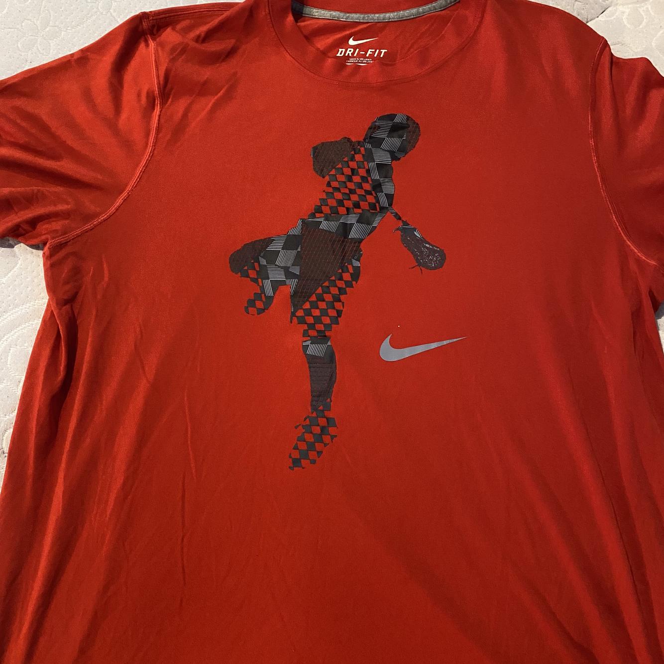 Large Nike Dri-Fit | SidelineSwap