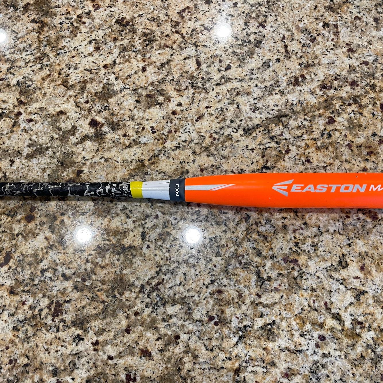 HOT Orange Easton Mako 31/20 | SidelineSwap