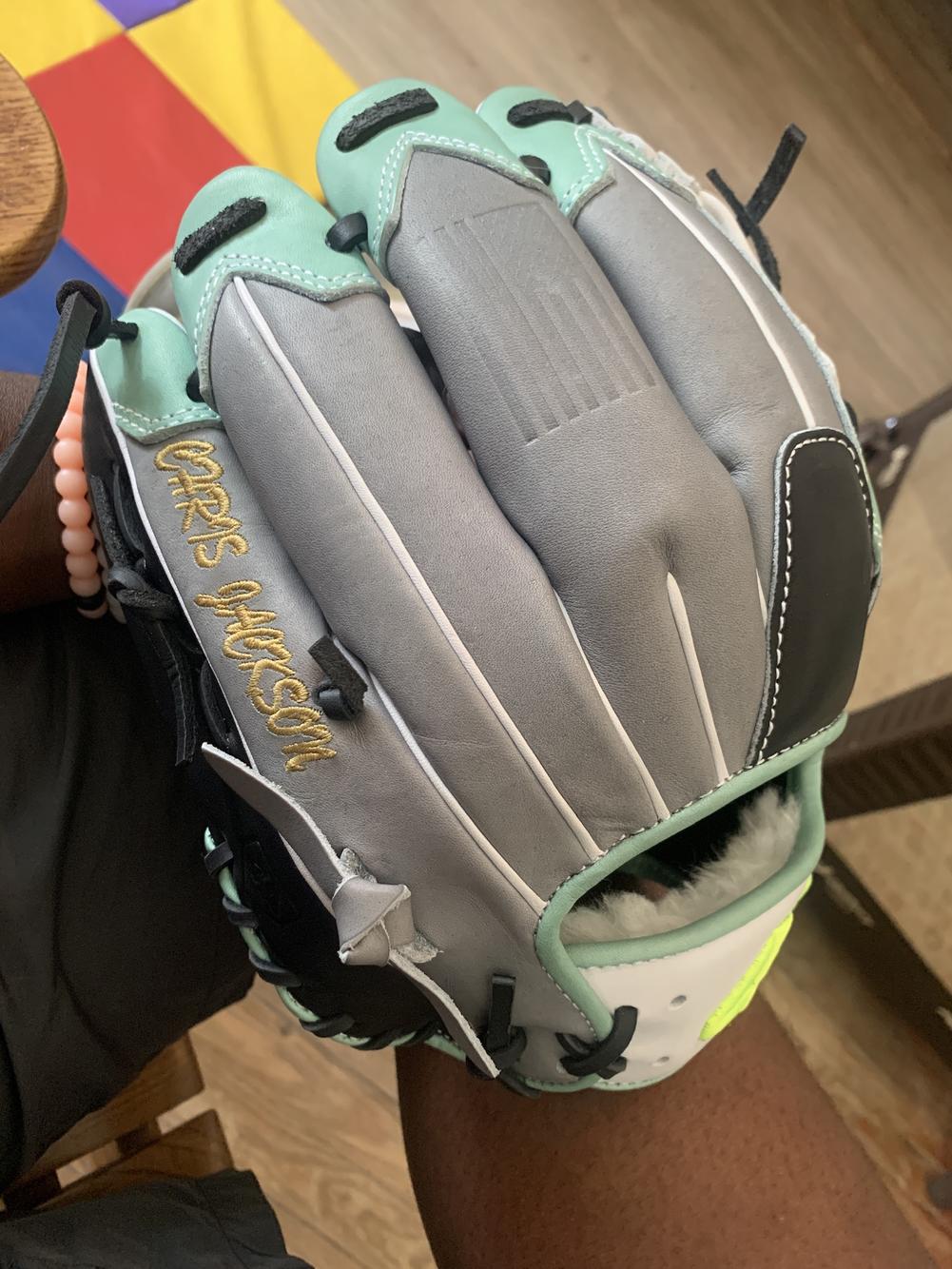 Custom 44 Pro Signature Series | SidelineSwap