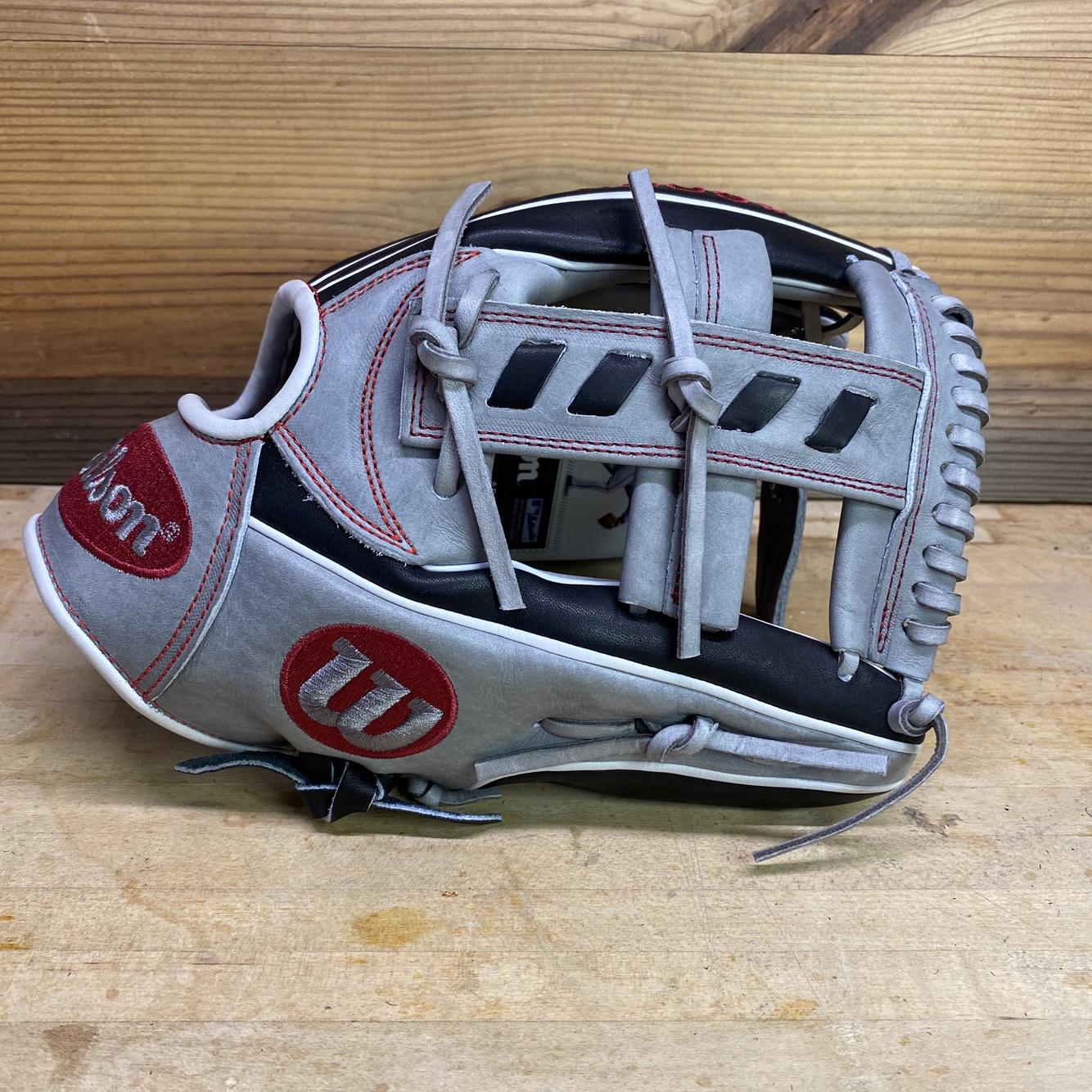 Wilson A2000 11.5" 1716 Exclusive | SidelineSwap