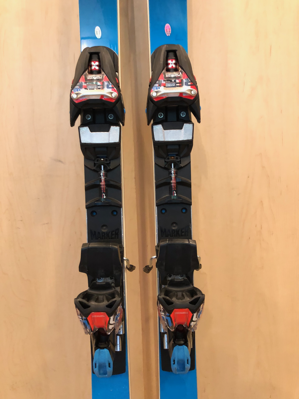 Carefully Used & Maintained Men's '18 Volkl Racing Racetiger GS Skis w ...