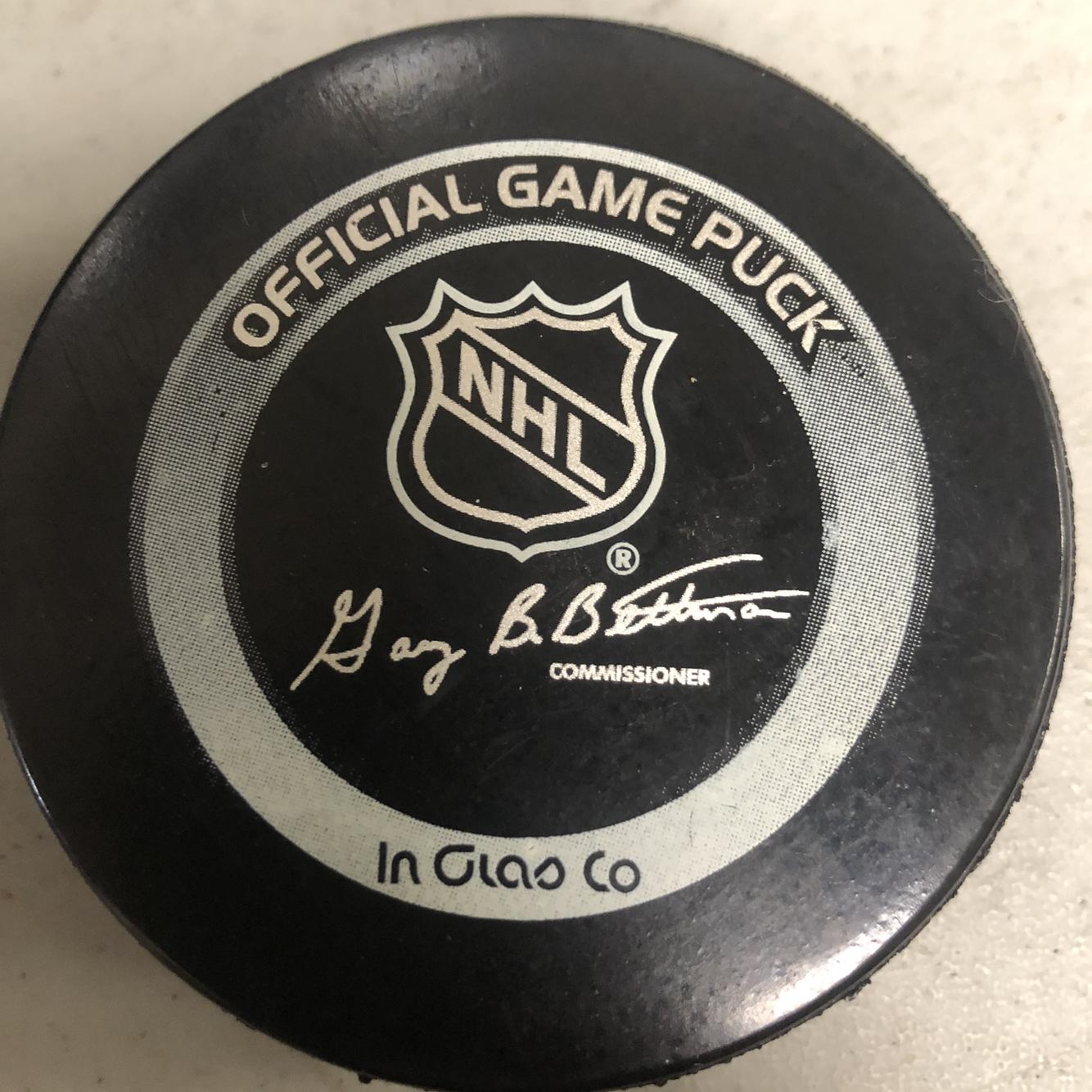 New Arizona / Phoenix Coyotes Pucks | SidelineSwap
