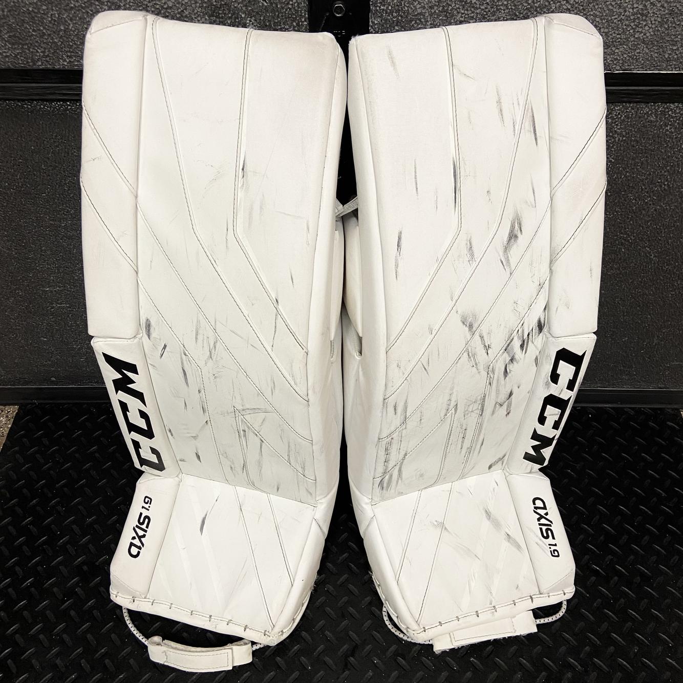 CCM Axis A1.9 Intermediate Goalie Pads • Size 30” + 1” | SidelineSwap