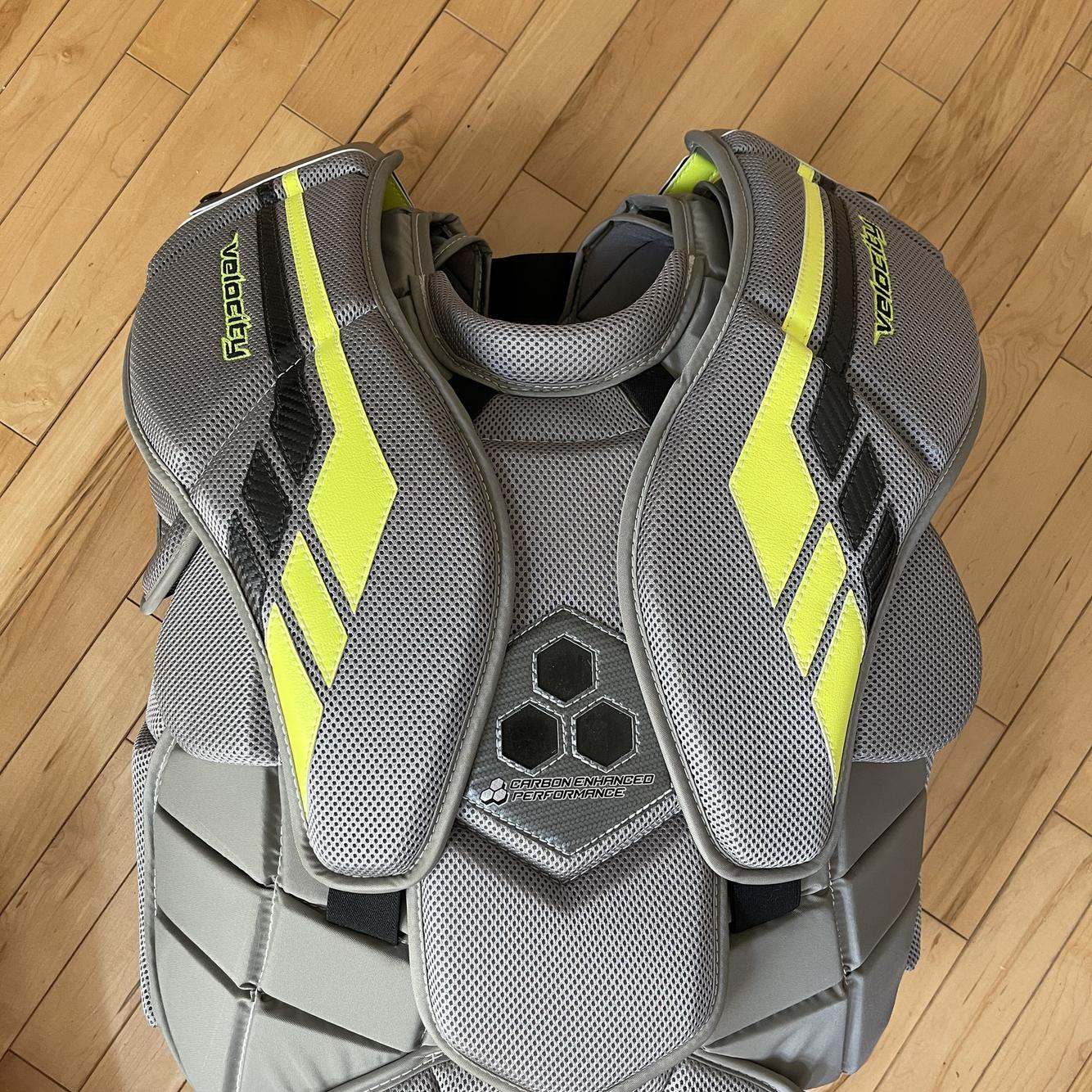Senior Medium Vaughn Velocity V7 XF Pro Chest and Arm Protector Pro ...