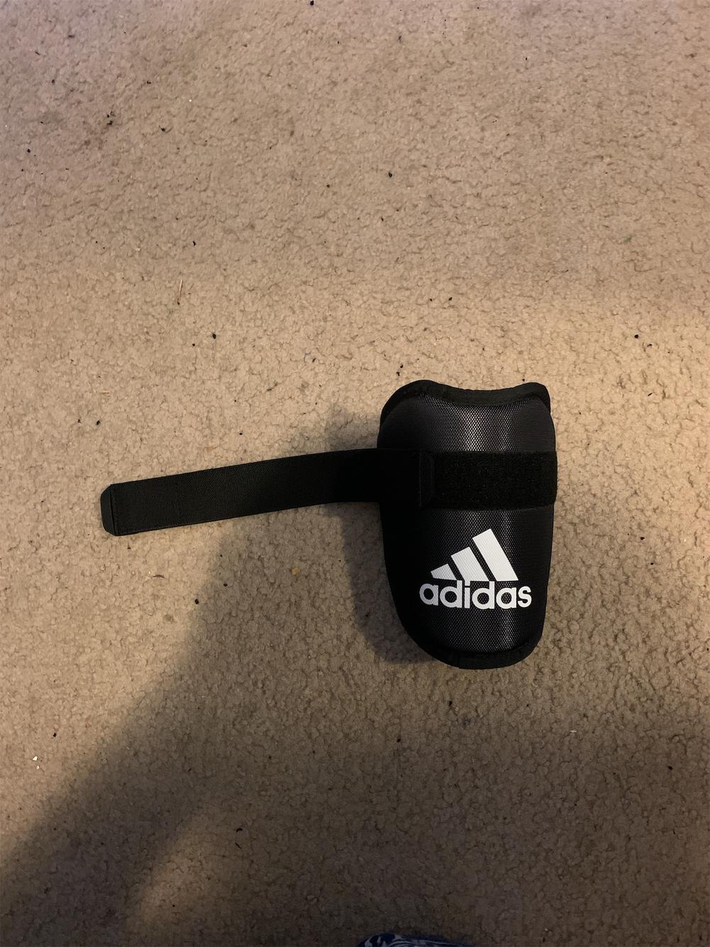 Adidas Senior Pro Series Elbow Guard | SidelineSwap