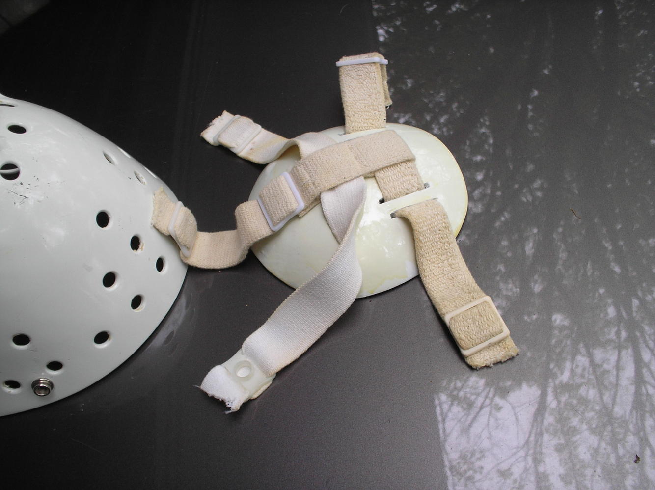 Pelle Lindbergh replica goalie mask | SidelineSwap