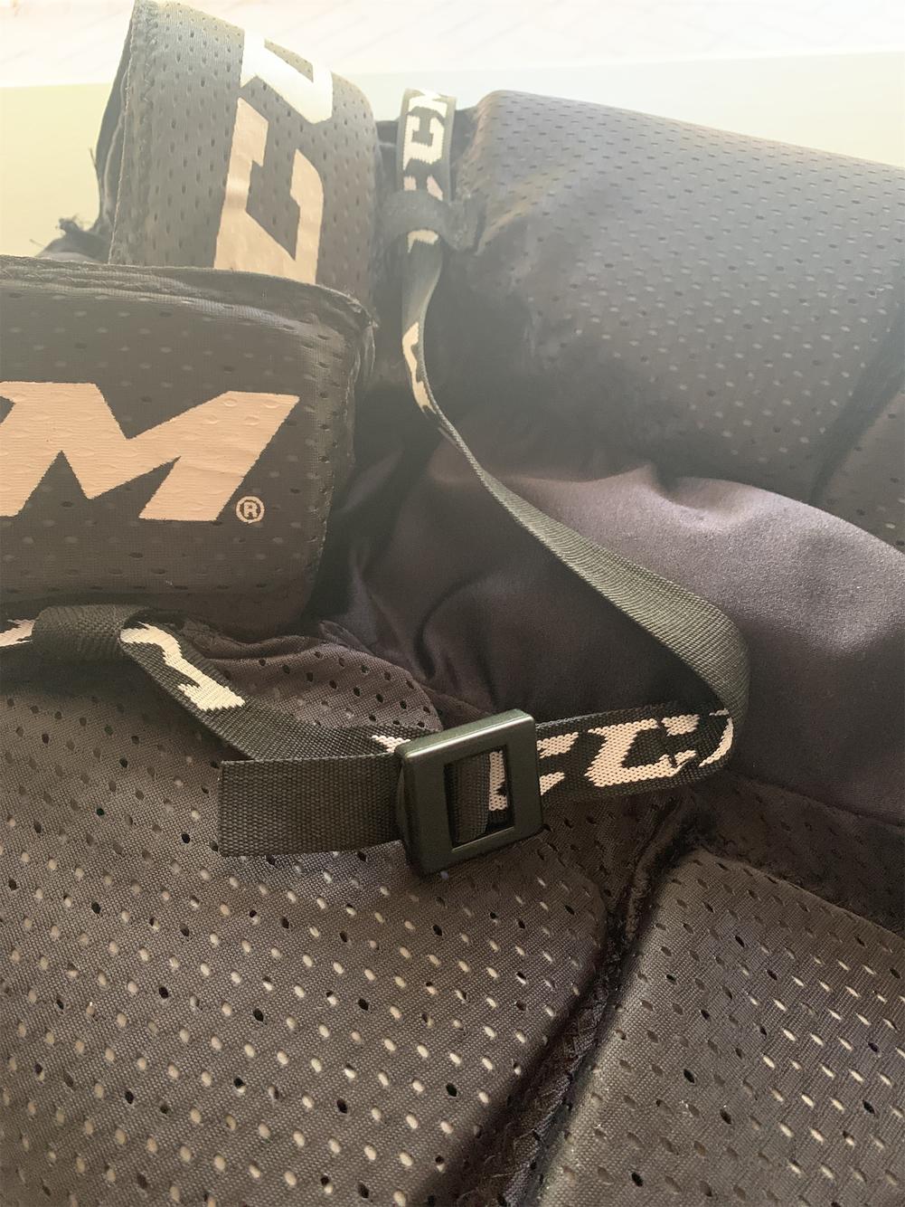 CCM Referee Girdle, with Cup, Senior/Medium - USED/Practically New ...