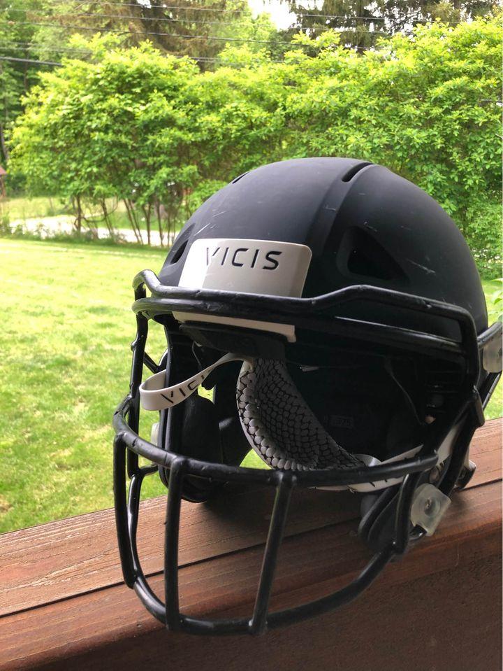 Used 2019 Vicis Helmet-Size A (corresponds to Adult M helmet in other ...
