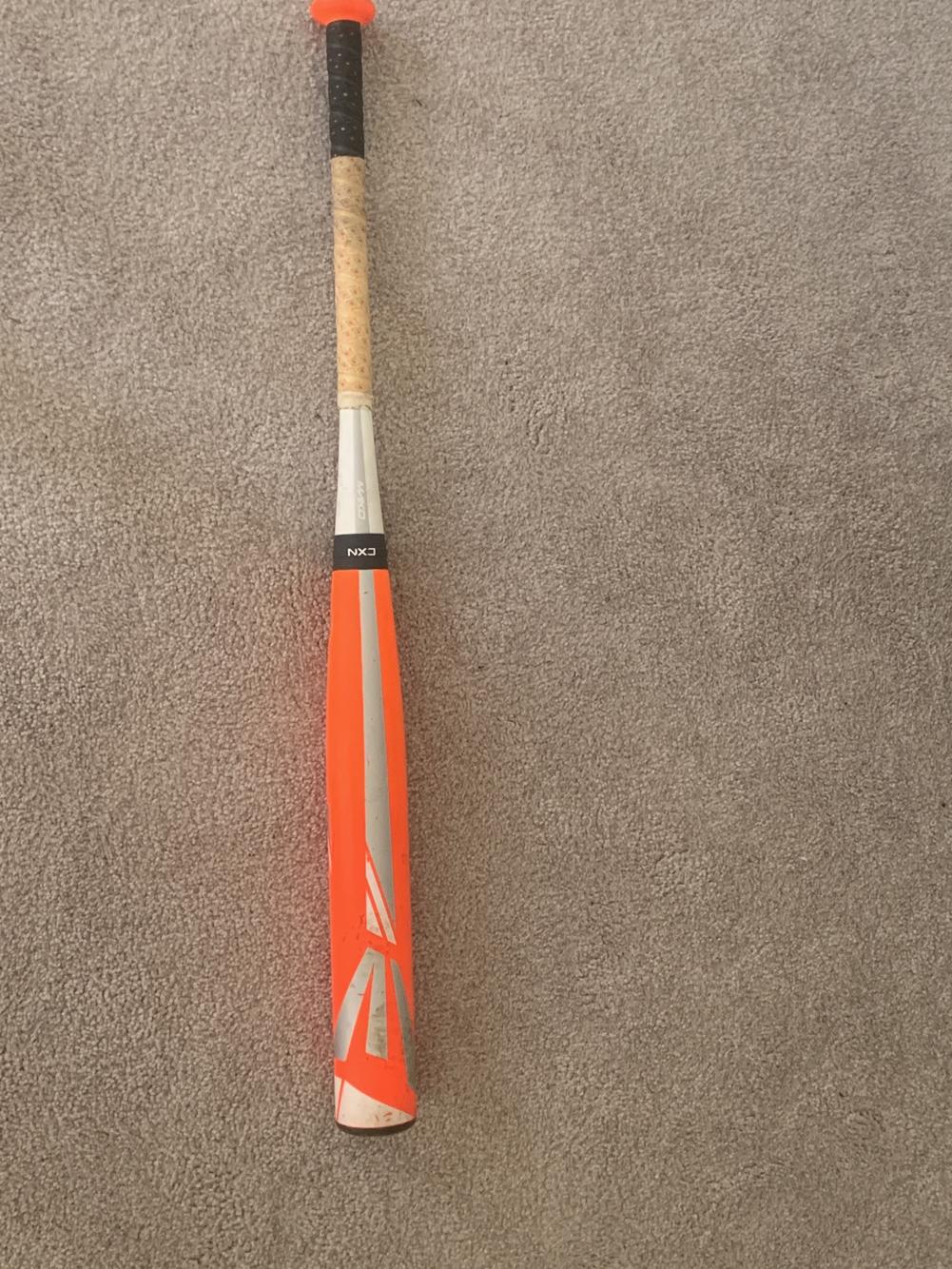 Orange Easton mako 31, -11. Great condition, no cracks or dents ...