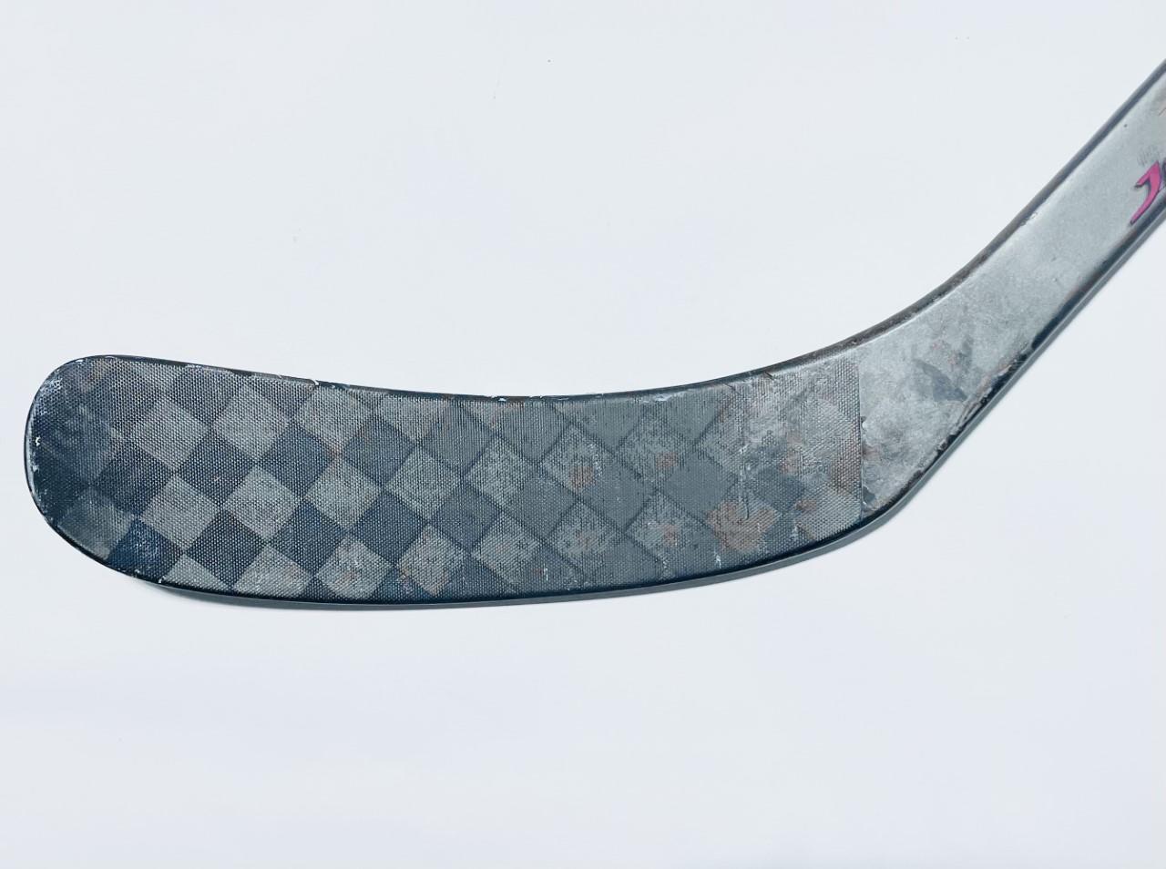 CCM Jetspeed Hockey Stick-RH-P30 (Cole Caufield Curve)-85 Flex-Stick ...