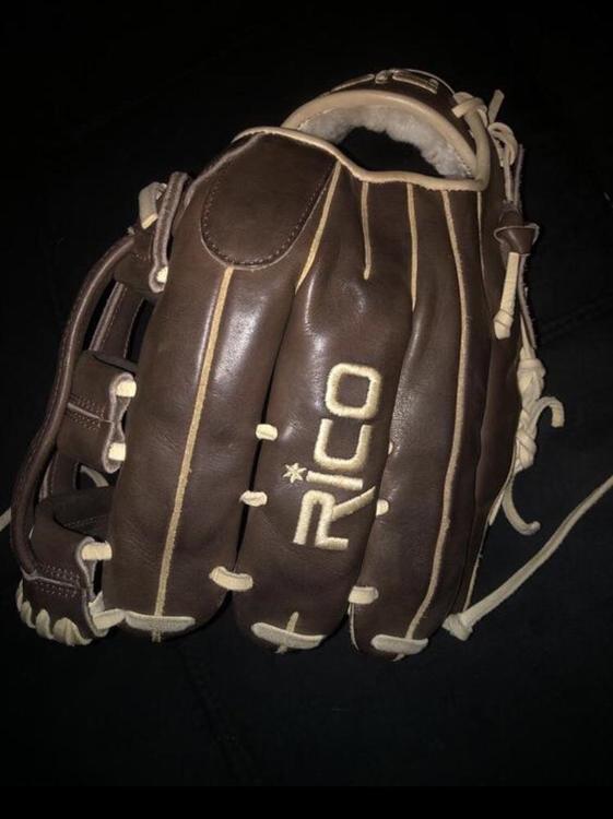 Rico custom glove | SidelineSwap